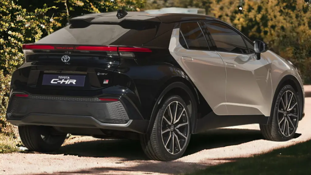 Toyota C-HR SUV 2.0 PHEV Design 5dr CVT Pan Roof Car Leasing Deals - Arnold Clark